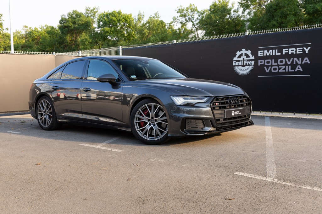 AUDI S6