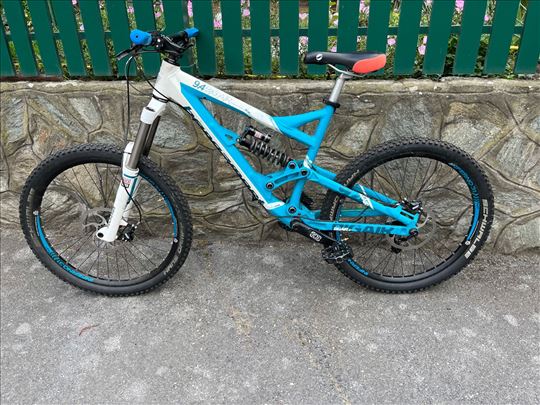 Downhill-Becikl