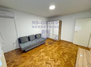 Prodaja Stan - Novi Sad, Socijalno - Rotkvarija