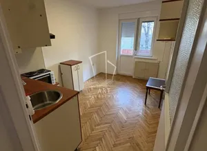 Izdavanje Stan - Beograd, Stari Grad: Centar - Skupština - Terazije