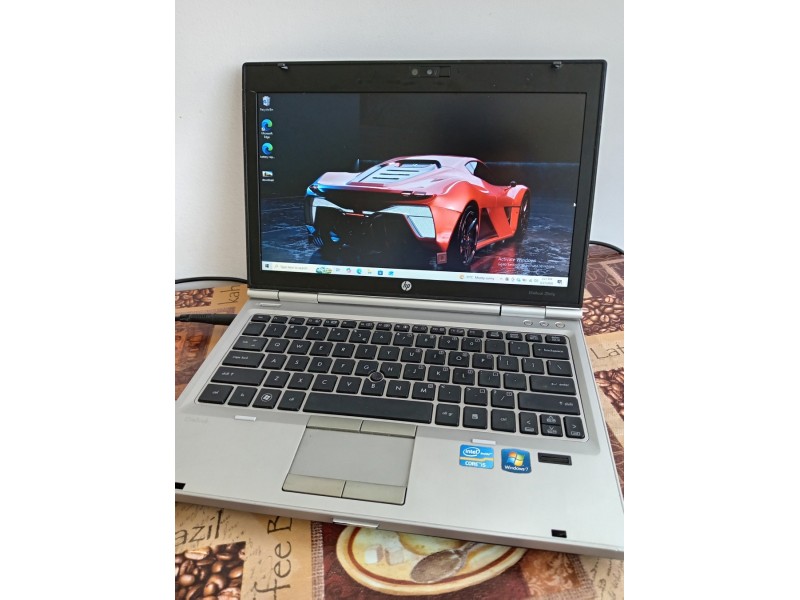 HP Elitebook 2560p i5 8GB RAM