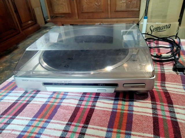 Denon DP-26f (gramofon)