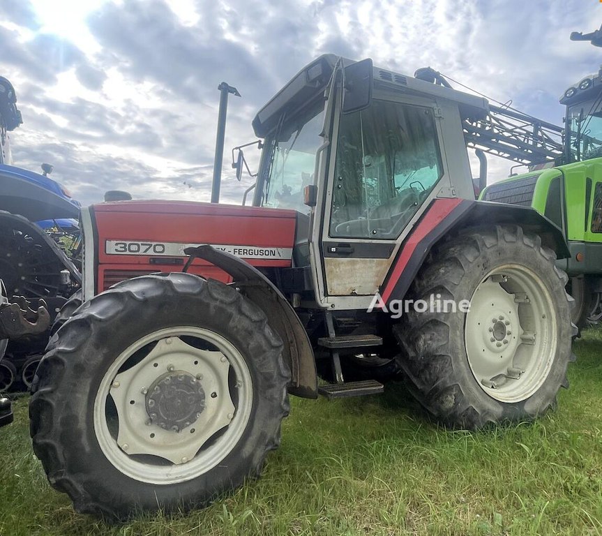 Massey Ferguson MF 3670 traktor točkaš