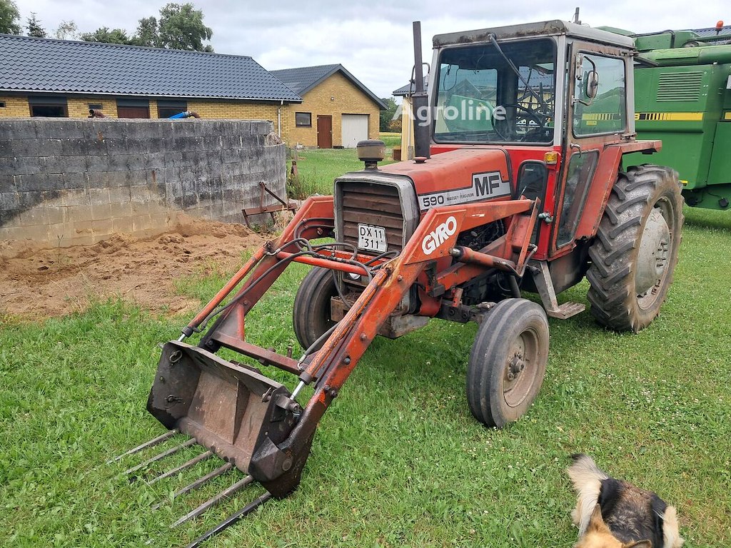 Prodaje se Massey Ferguson 590 traktor točkaš na aukciji
