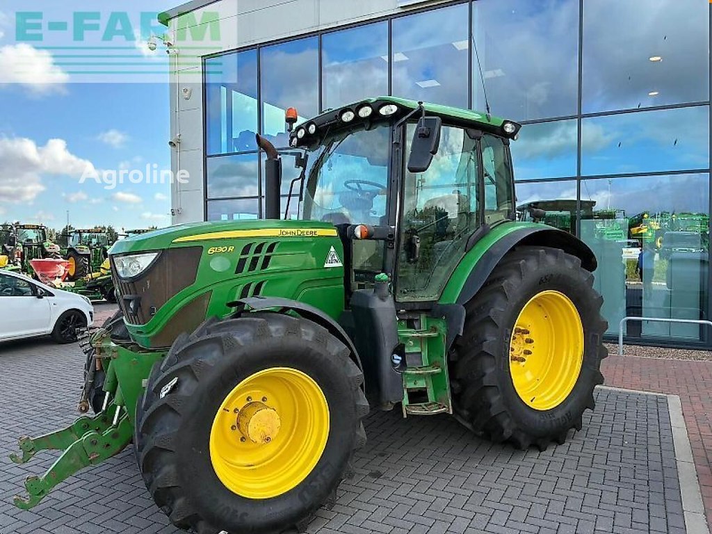 John Deere 6130R traktor točkaš
