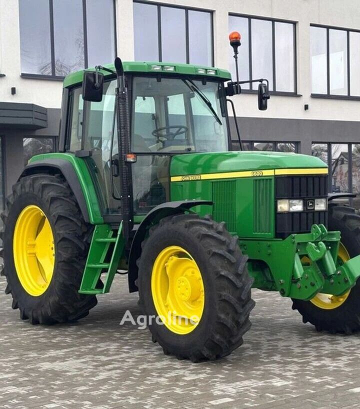 John Deere 6600 traktor točkaš