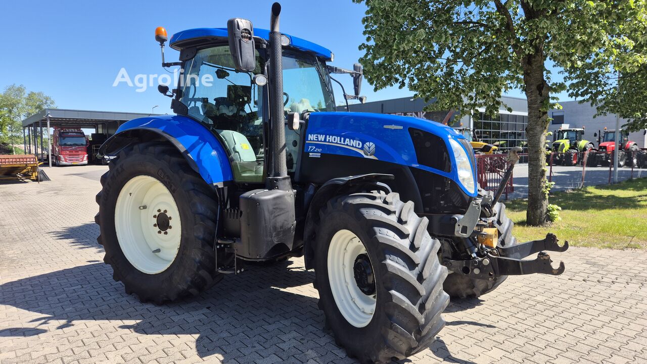 New Holland T7.210 traktor točkaš