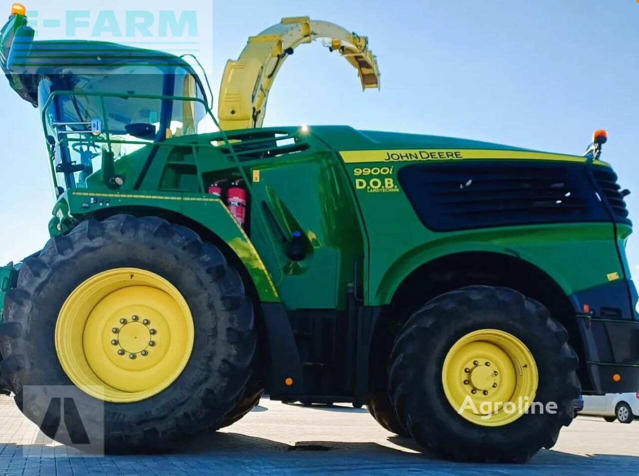 John Deere 9900 i krmni kombajn