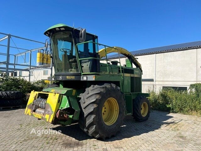 John Deere 6710 krmni kombajn