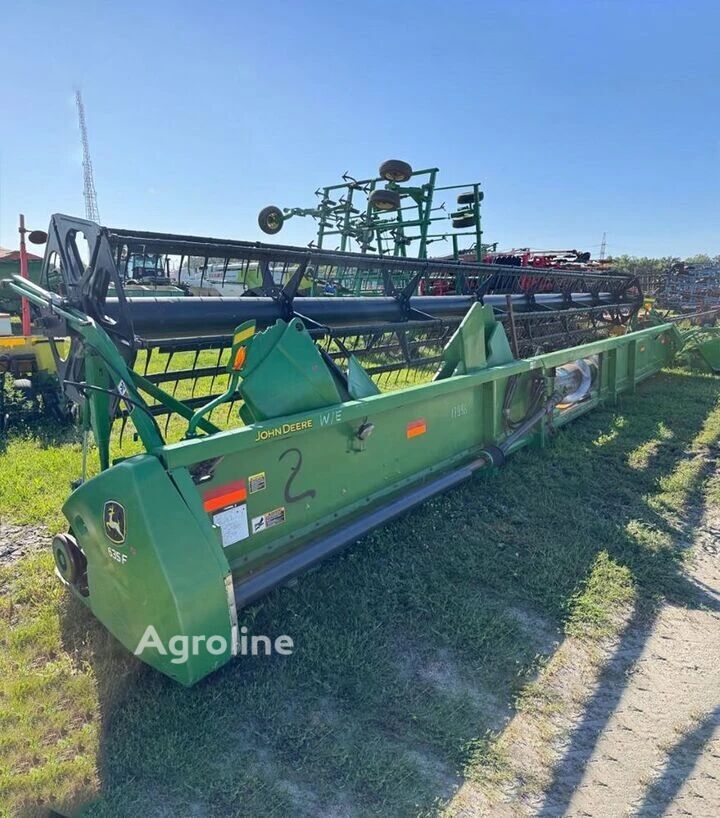John Deere 635F HydraFlex adapter za žito