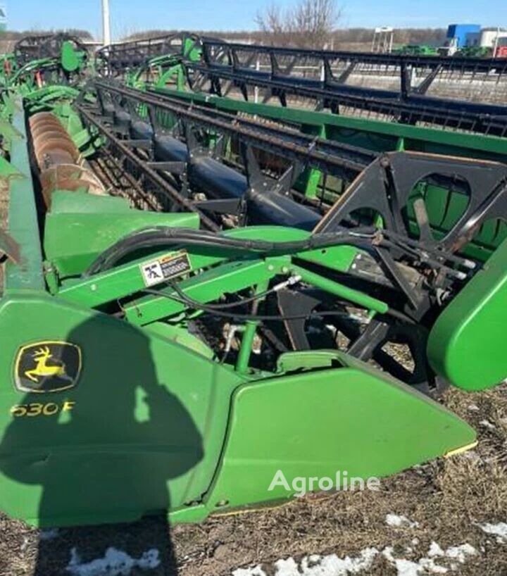 John Deere 630F HydraFlex adapter za žito