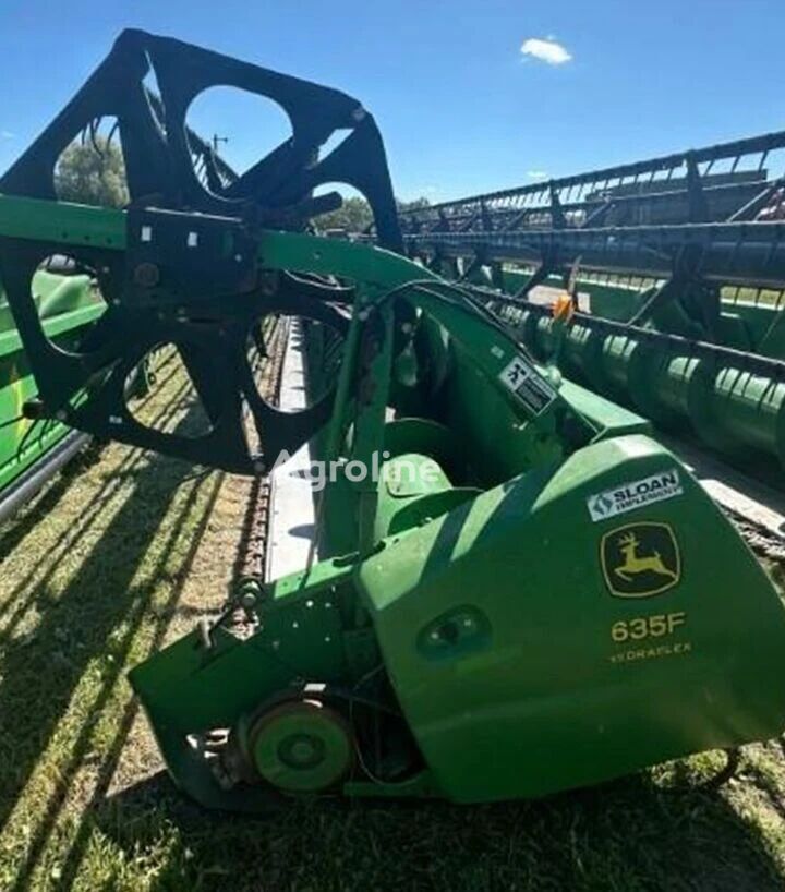 John Deere 635F HydraFlex adapter za žito