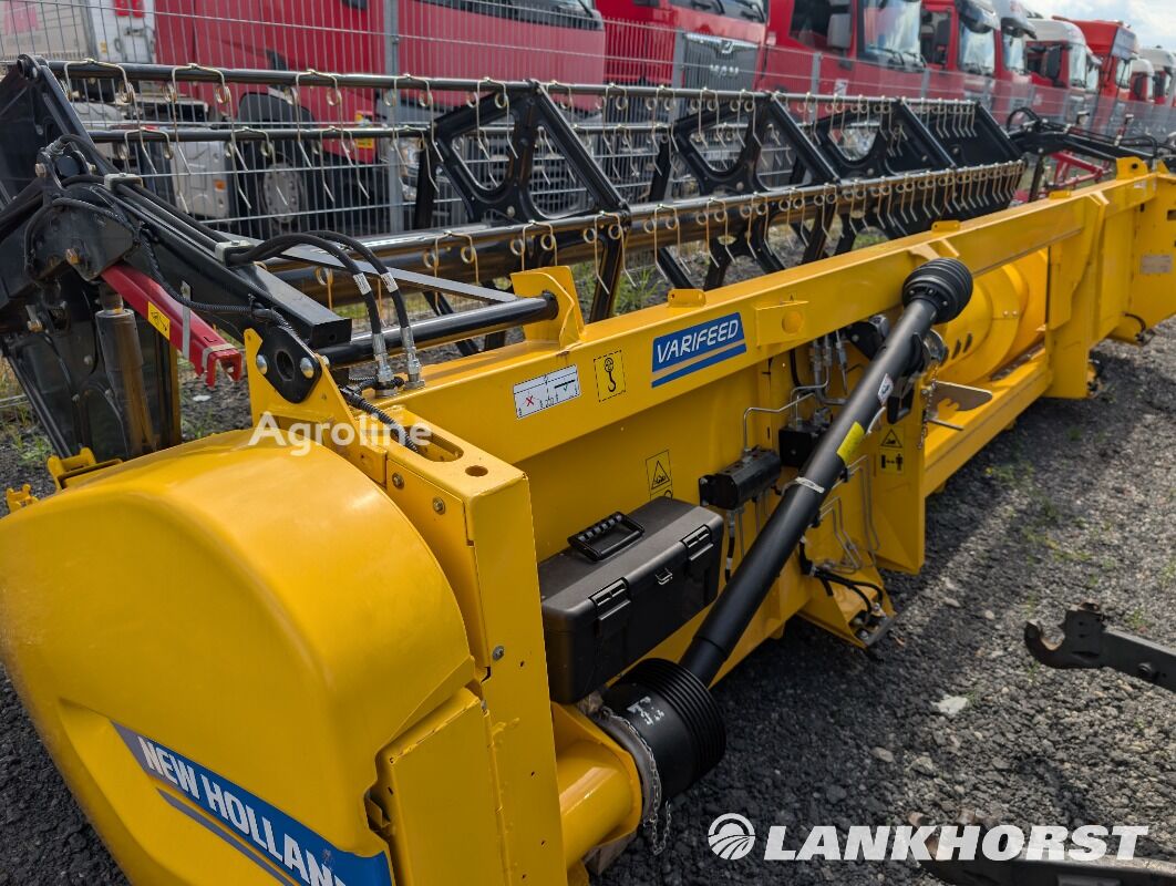 New Holland 760CG 6,10M/20FT VF adapter za žito
(11949)