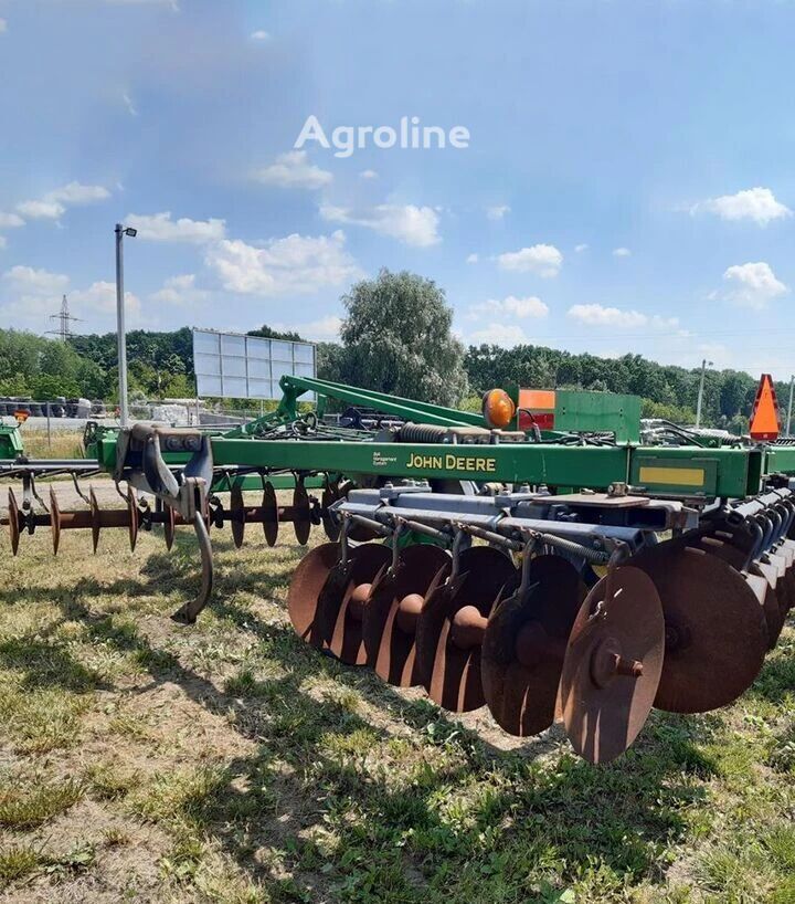 John Deere 512 tanjirača