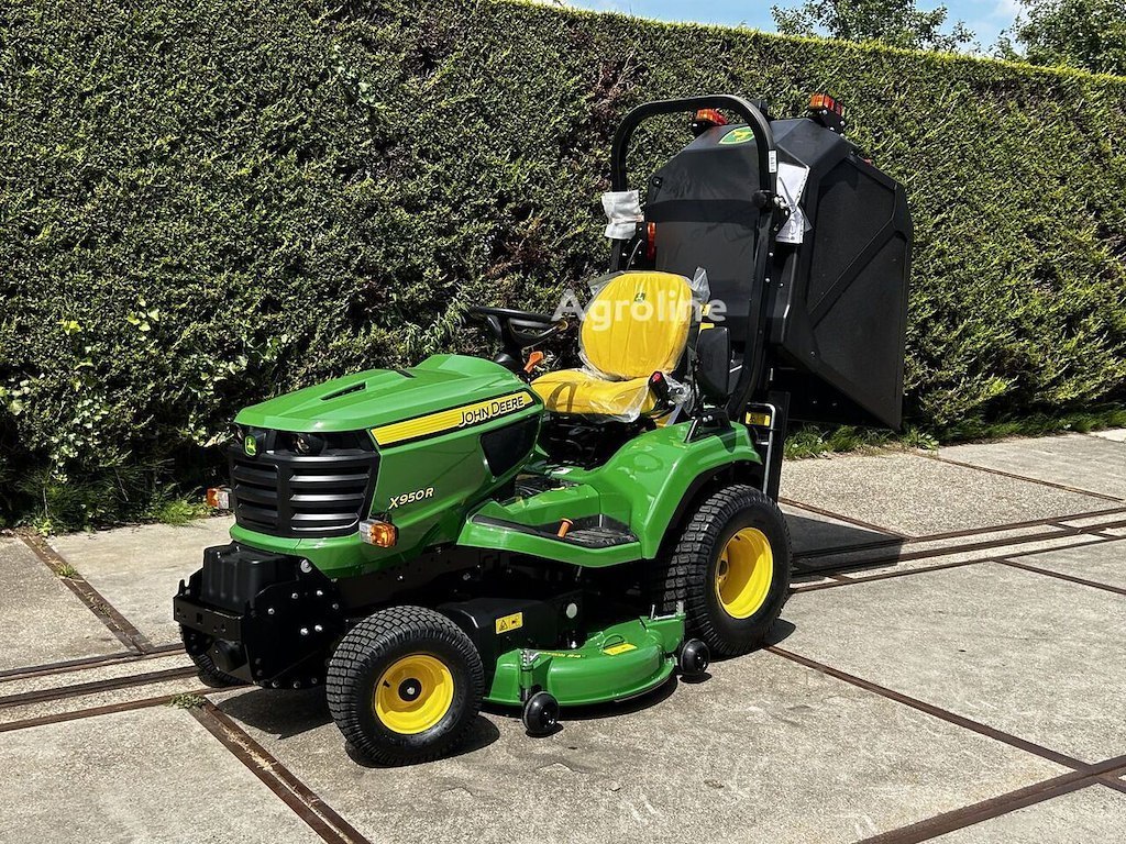 Novi John Deere X950R traktor kosilica