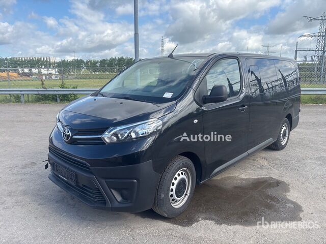 Prodaje se Toyota Proace Verso 2.0 106 KW 9-seater L2H1 minibus furgon na aukciji