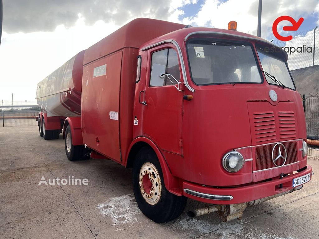 Prodaje se Mercedes-Benz Matrícula GC16211 autocisternu na aukciji