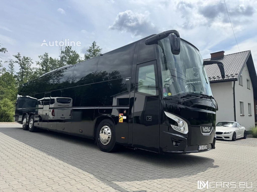 VDL Futura FHD2 turistički autobus