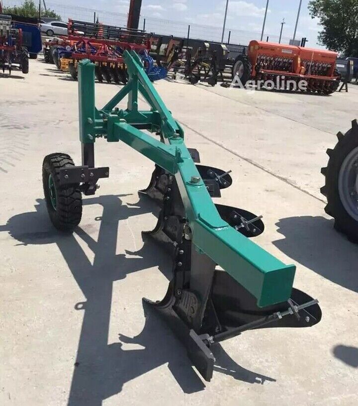 Novi Tsekhovyk-Agro PLN-3-35 plug