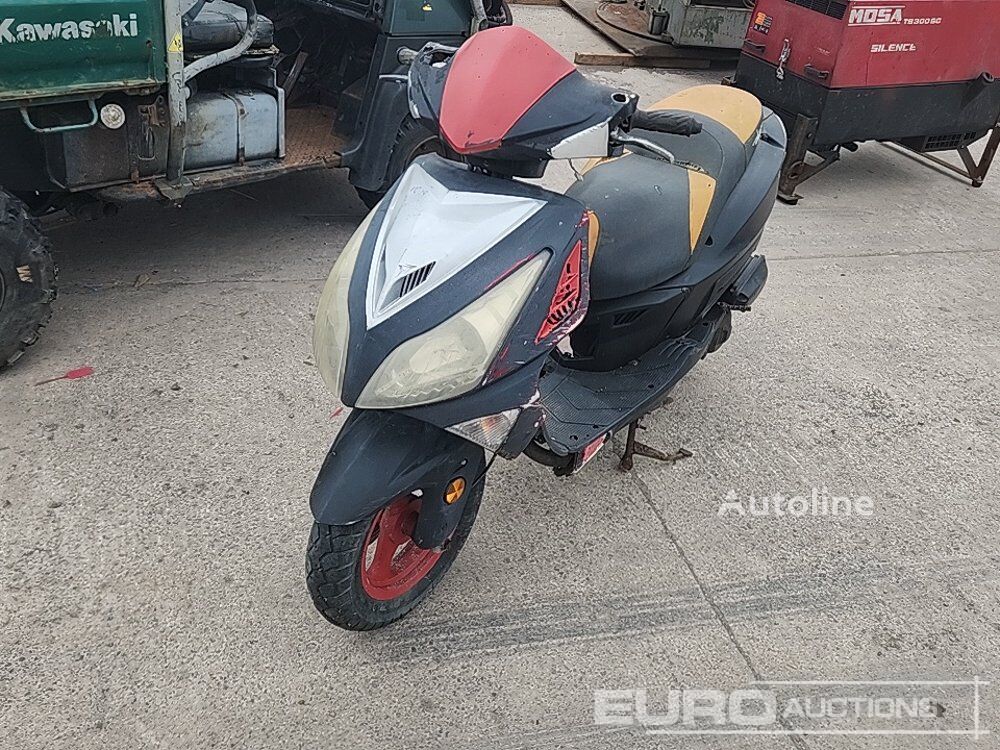 Prodaje se Zipp Scooter (Non Runner) skuter na aukciji
