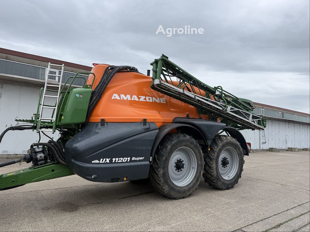 Amazone UX 11201 Super vučena prskalica