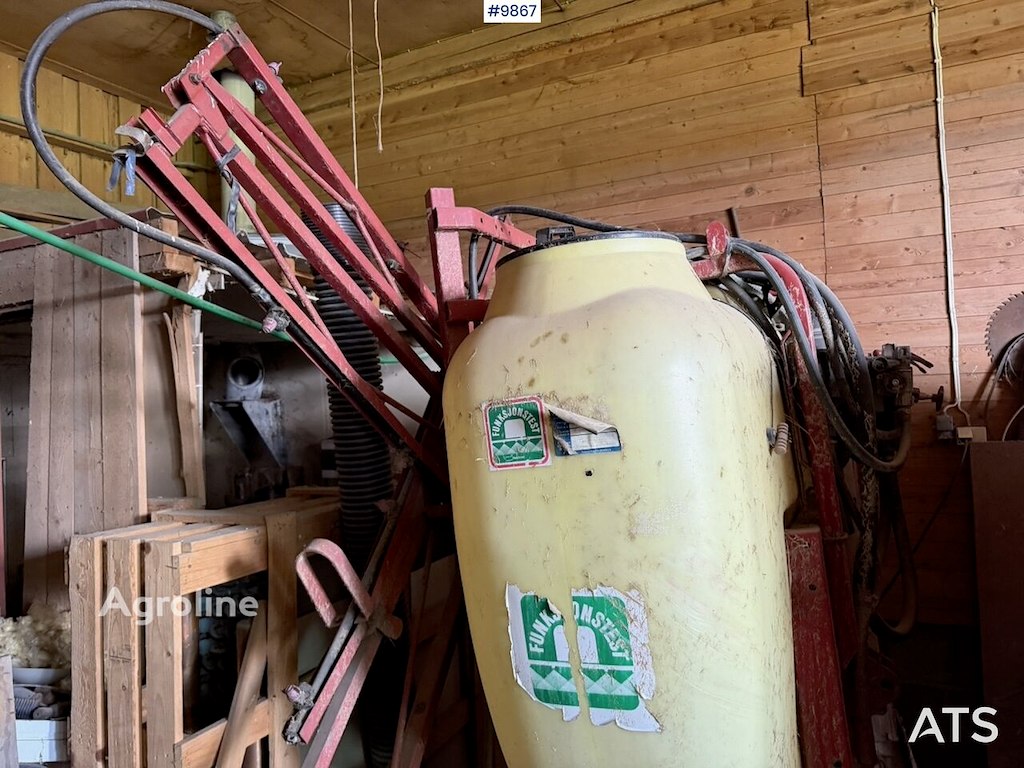 Hardi NK 800 nošena prskalica