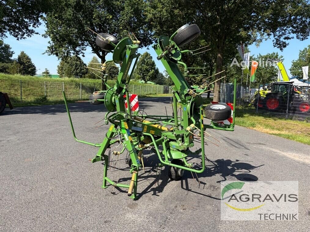 Krone KW 6.02/6 prevrtač sena