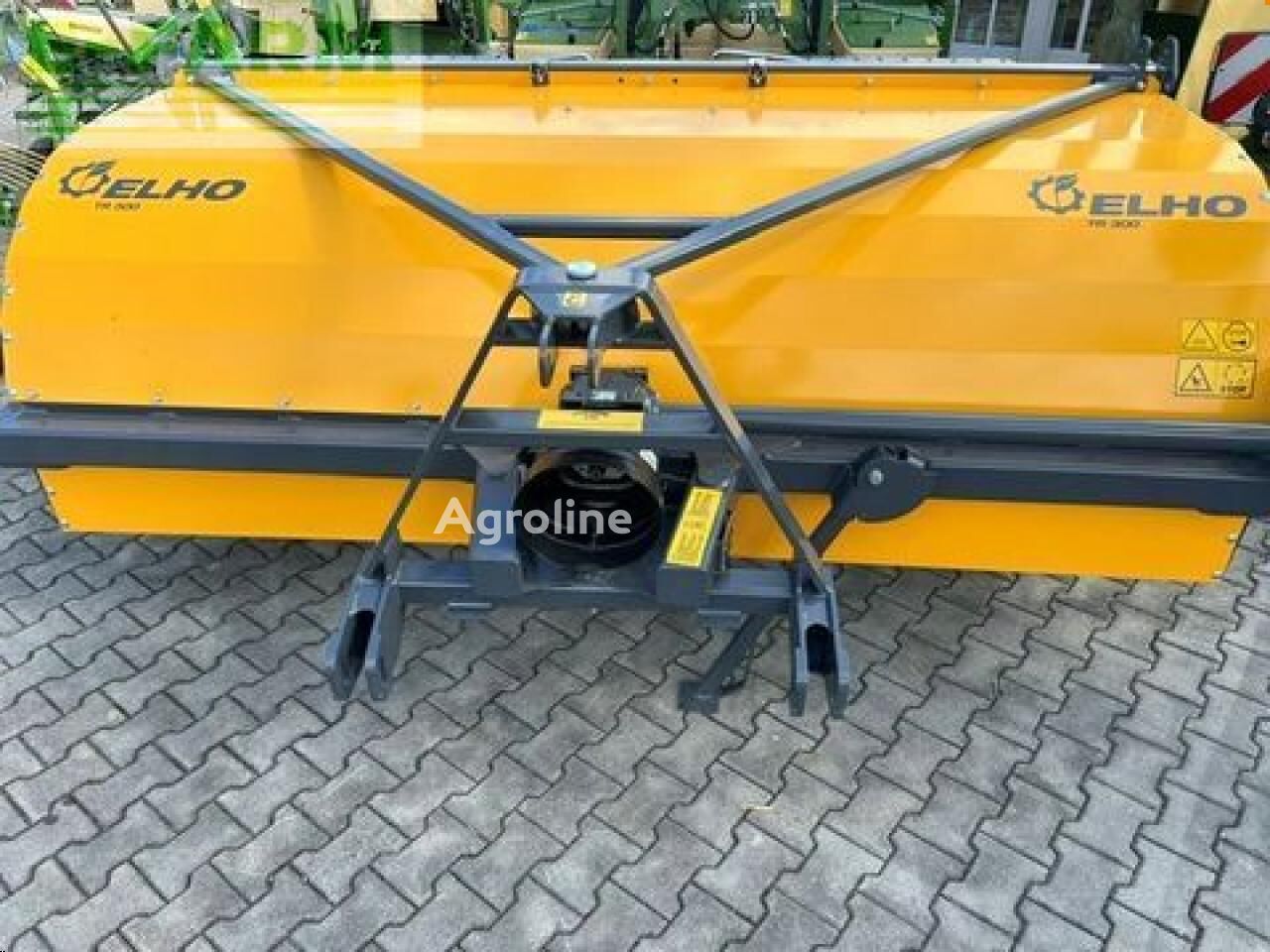 Elho tr 300 prevrtač sena