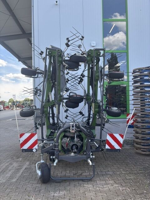 Fendt Twister 11010 DN prevrtač sena