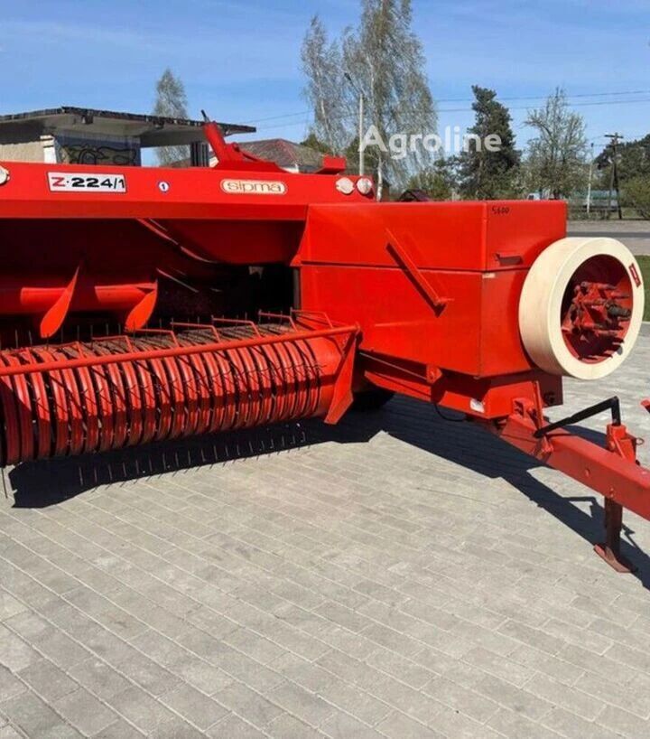 Sipma Z224 balirka za četvrtaste bale