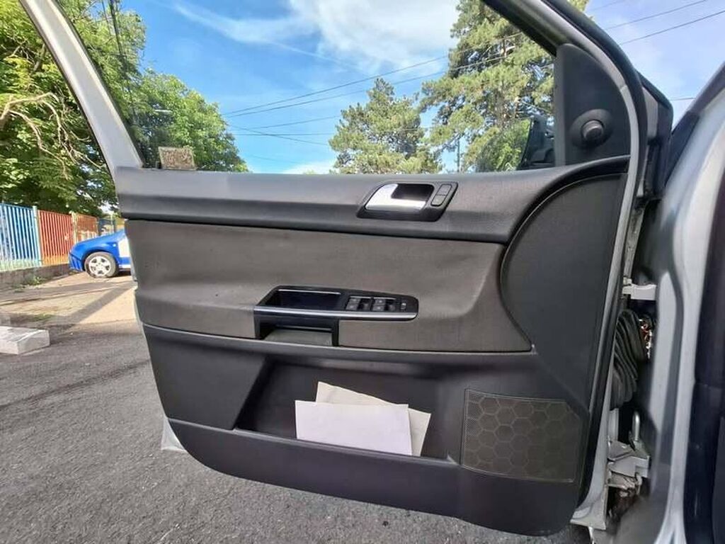 ELEKTRO PODIZAC PROZORA 9N ZA VOLKSWAGEN POLO OD 2001. DO 2009. GOD