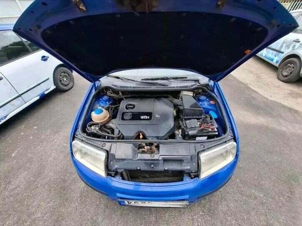 IZOLACIJA HAUBE ZA ŠKODA FABIA OD 2000. DO 2007. GOD. - FAR BRANIK