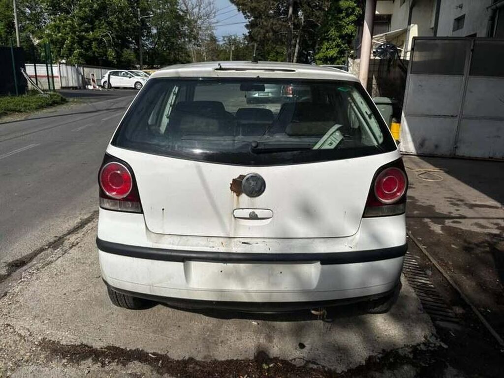 STOPALJKE STOPSVETLA 9N ZA VOLKSWAGEN POLO OD 2001. DO 2009. GOD. |