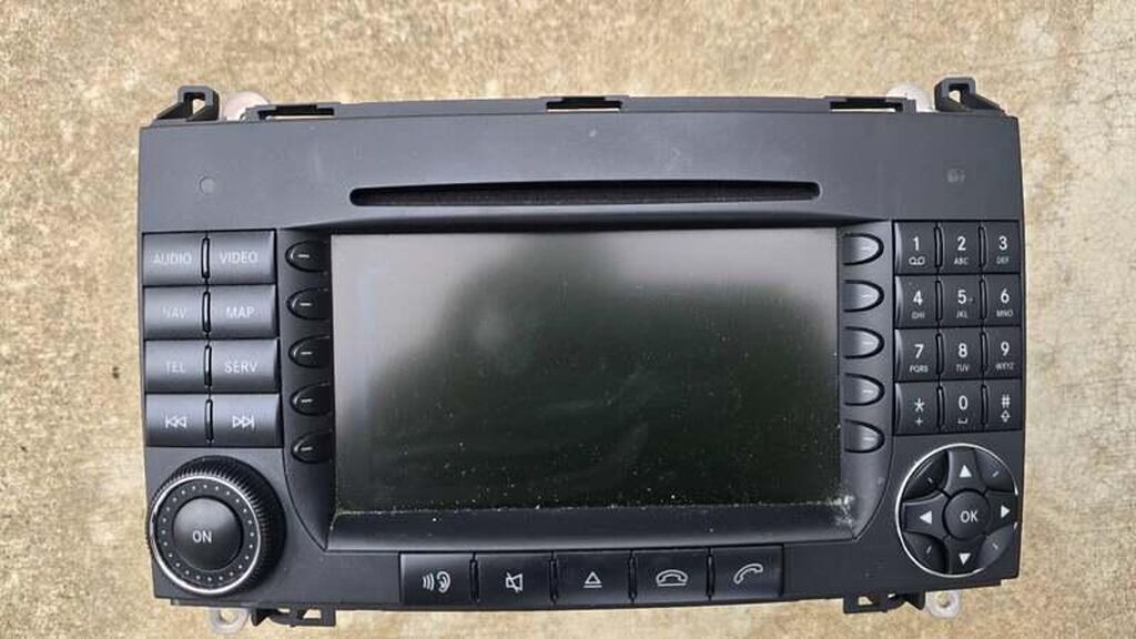 RADIO / CD / NAVIGACIJA ZA MERCEDES BENZ B KLASA, A 140, A 150 . |