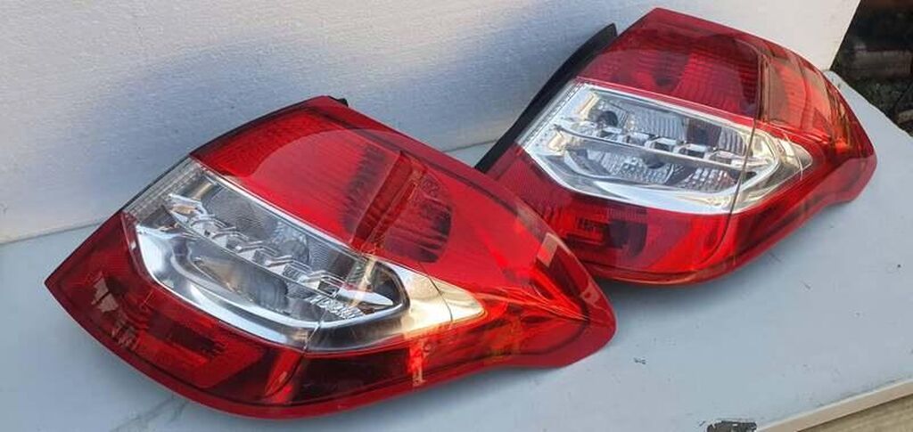 DESNO STOP SVETLO STOP LAMPA ZA CITROEN C4 | Citroen C4 Desno stop