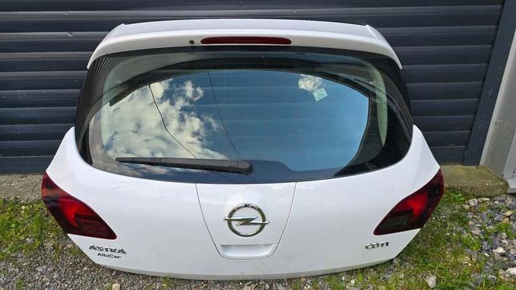 GEPEK VRATA ZA OPEL ASTRA J | Gepek vrata Opel Astra J