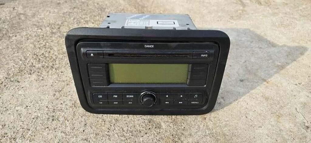 RADIO / CD / DVD PLEJERI ZA ŠKODA ROOMSTER | CD plejer radio Skoda