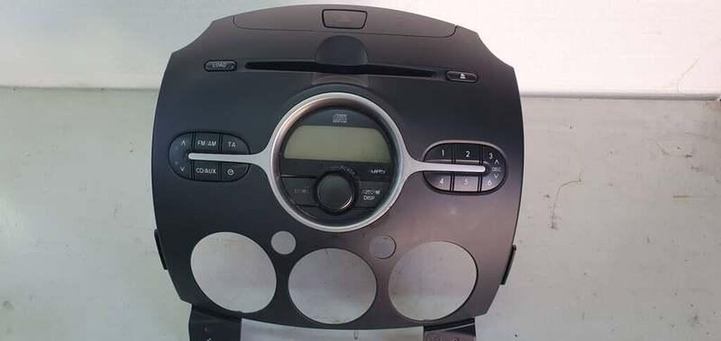 RADIO / CD / DVD PLEJERI ZA MAZDA 2 | Mazda 2 CD MP3 Plejer