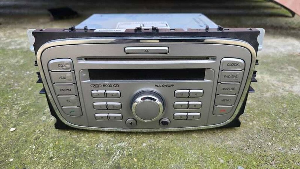 RADIO CD ZA FORD S-MAX, MONDEO, KUGA . | Radio CD Ford 6000CD