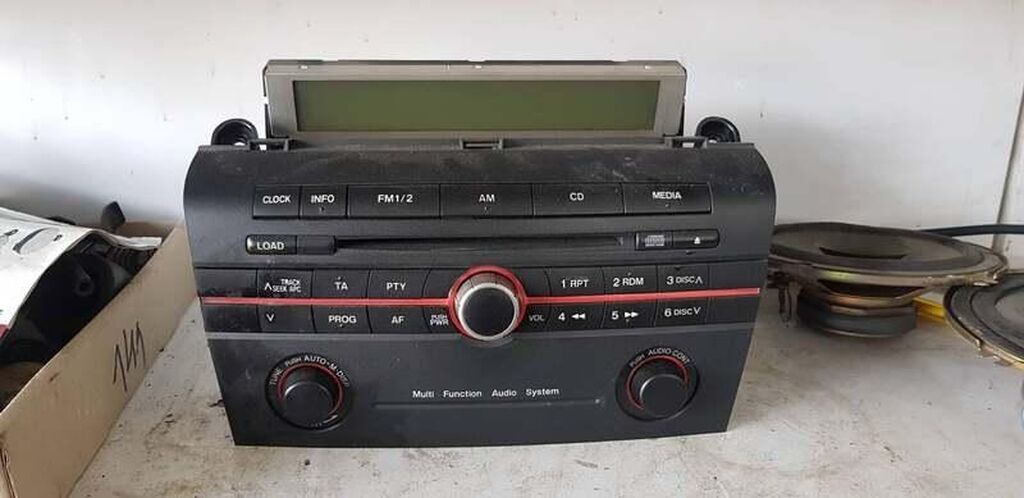 CD PLEJER ZA MAZDA 3