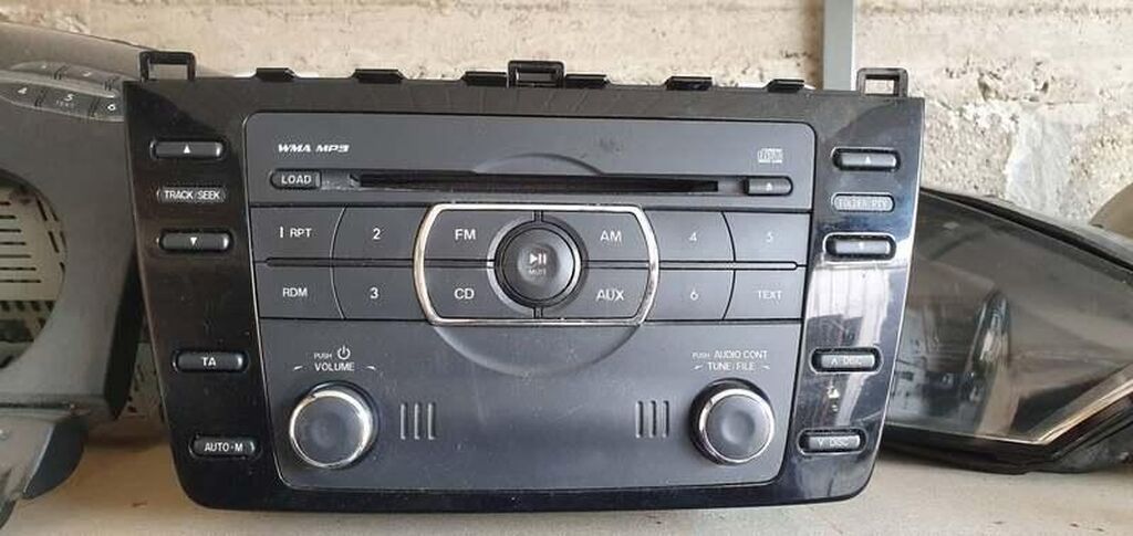 CD PLEJER ZA MAZDA 6