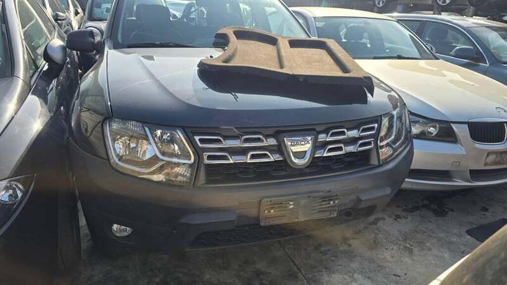 POLICA DASKA POKLOPAC GEPEKA ZA DACIA DUSTER | Polica daska poklopac
