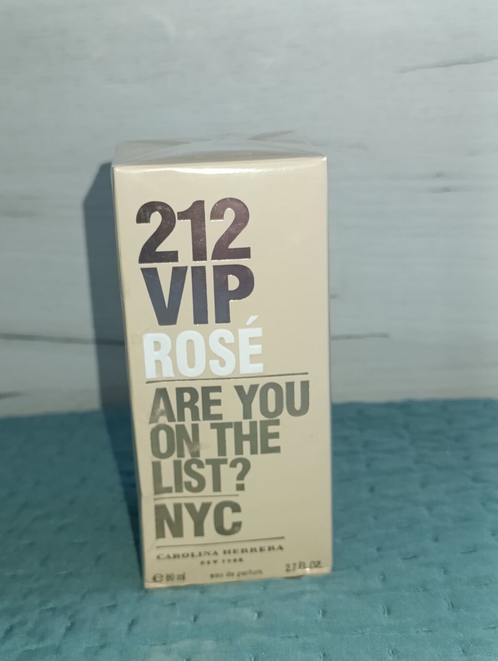 Carolina Herrera 212 VIP Rosé – eau de parfum za žene - Zapremina: 80