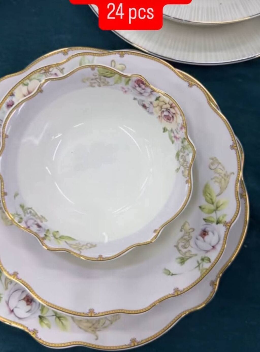   Set porcelanskih tanjira – 24 dela   - Elegantni servisi sa