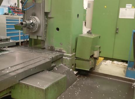 CNC glodalica sa nepokretnim ležištem TOS Varsdorf WH 10 CNC