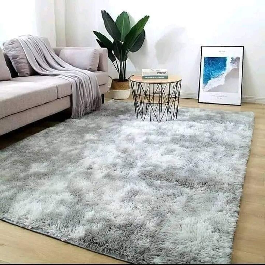 Cupavi tepih 200x140 Cena 3600 dinara