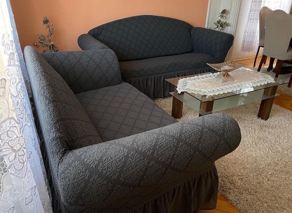 Prekrivači za trosed,dvosed i fotelju JAKARD   Cena za komplet 5300