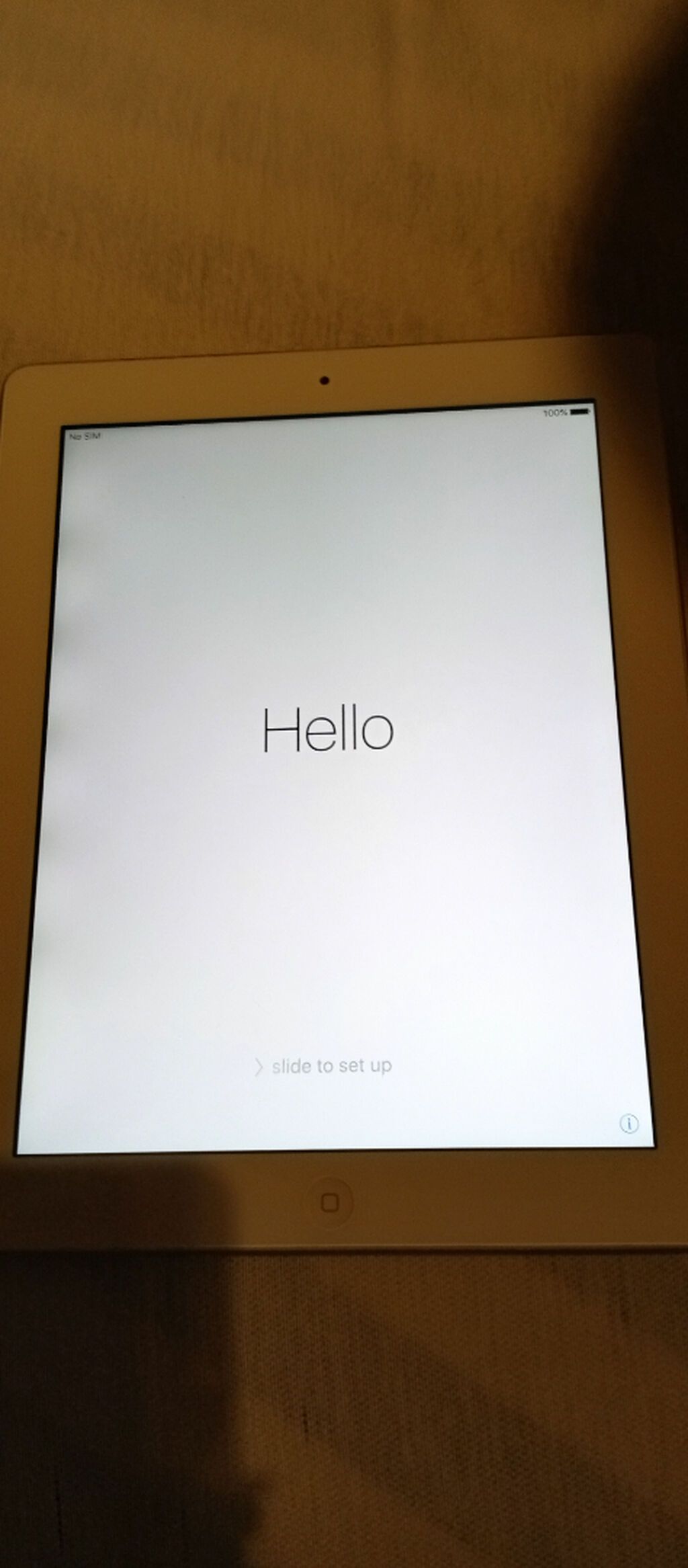 IPad tablet – beli, 9.7" ekran moze zamena za android tablet 10.1