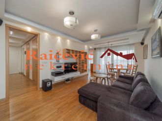 106m² 399.000€
Beograd, Novi Beograd, Blok 67, Bulevar crvene armije