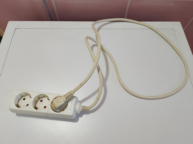 Produžni kabel 1,5m